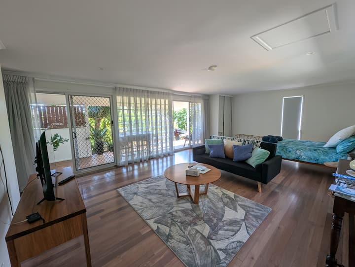 Alexandra Headland Bungalow - Mooloolaba