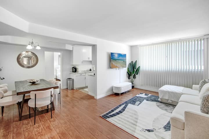 Elegant Place In Culver City - Culver City, CA