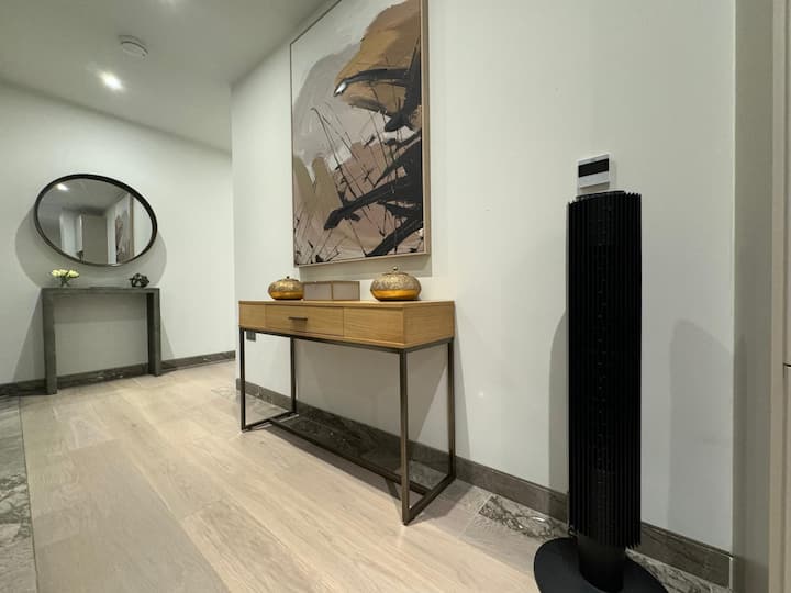 Luxurious Studio: Central Prime Reading Location - Reading