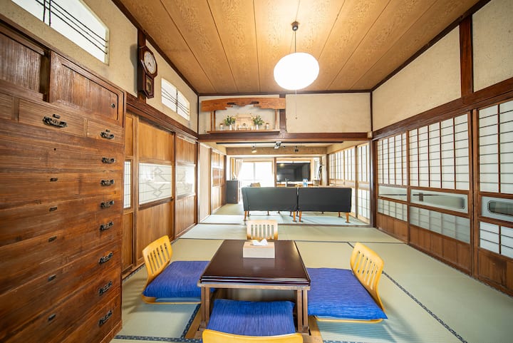 富士山古民家一棟貸切/月江寺駅徒歩9分/富士山眺望/建物・中庭200㎡/本町通レトロ商店街・忠霊塔 - Fujiyoshida