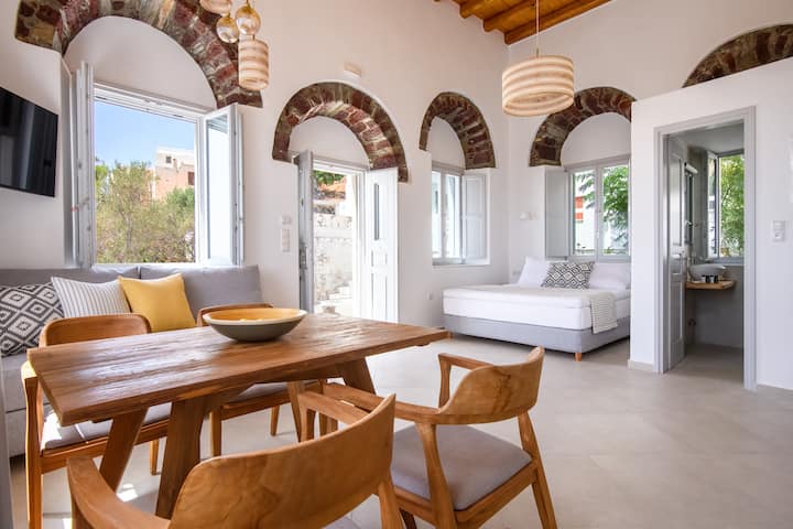 Sea View Apartment With Balcony (2-3 People) - Naxos