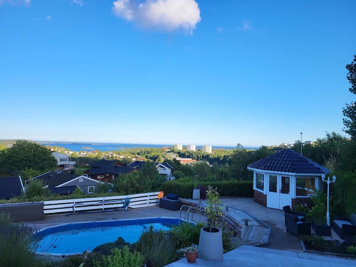 Fantastic View, Pool And Close To The Zoo - Kristiansand