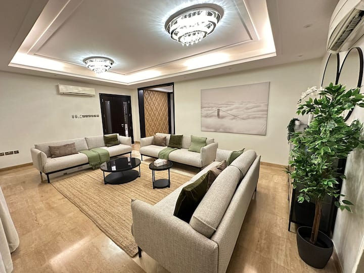 Blissful Place With Homely Feel - Mascate