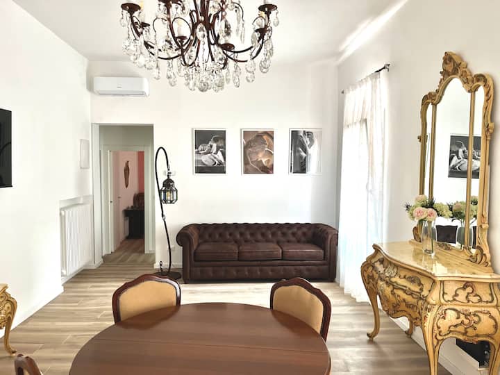 Airoldi Palace Apartment - 基奧賈