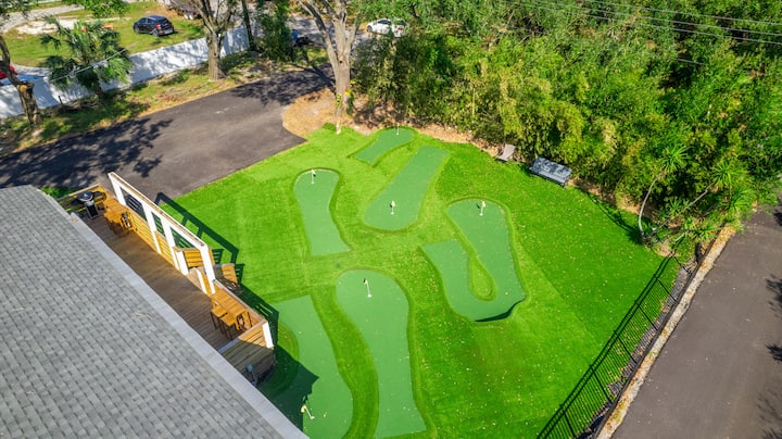 Putt Putt Golf Retreat - Tampa