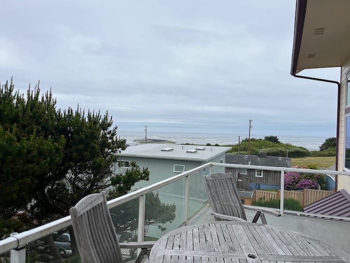 3 Bdrm House Gourmet Kitchen Fabulous Ocean View! - Moclips, WA