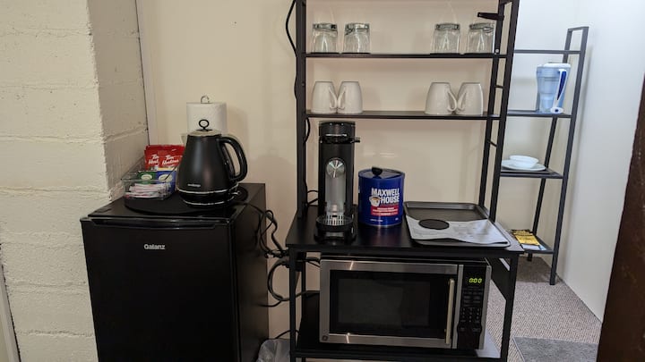 Private Basement Suite, Heart Of Downtown Yk. - Yellowknife