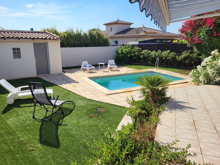 Bel Appartement Avec Piscine Privatisée - Calvisson