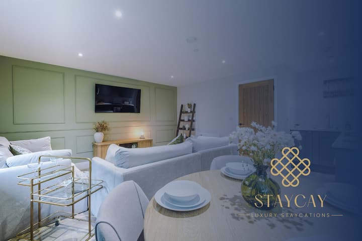 Rock Mill | The Penthouse Suite - Hope Valley