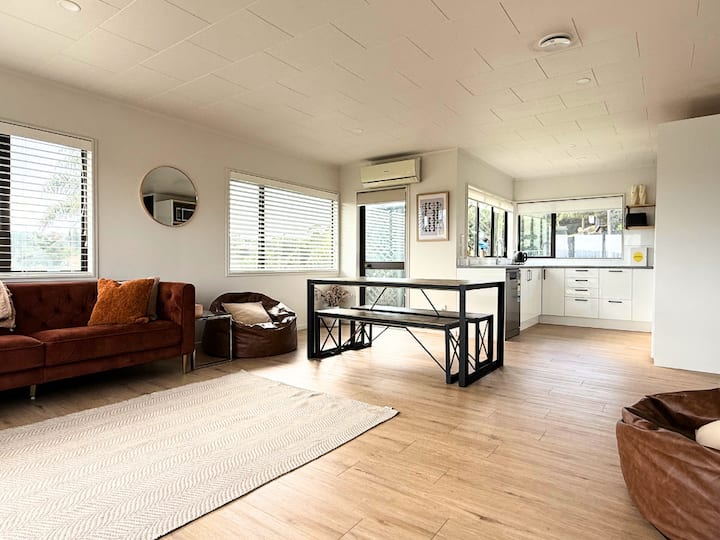 Cozy Private B&b With Harbour View - Whangārei