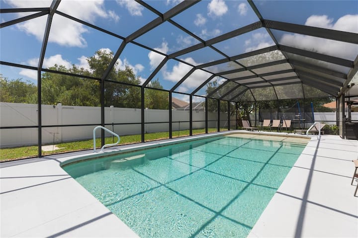 Cozy Home, Pool, Close To Beach - Palm Coast, FL