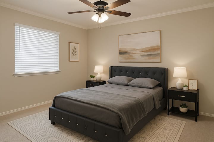 Cozy Master Bedroom Suite! - Plano, TX