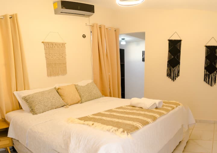 Boho Vibes Home Full Ac King Bed, 2 Master Bedroom - El Salvador