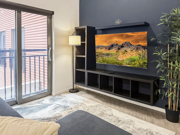 Luxury 2bd | Dt Cleveland | 4 Beds | Free Parking - Cleveland, OH