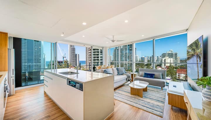 Surfers Paradise - 2 Bed + Great Views + Pool - Gold Coast