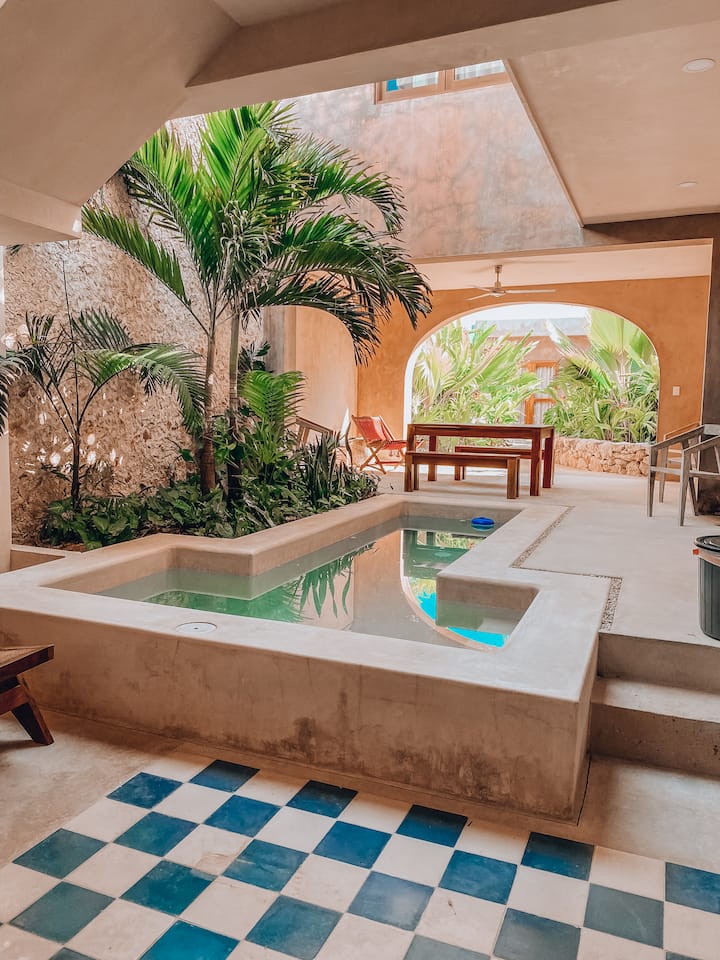 Hermosa Casa Privada Con Alberca En El Centro - Mérida