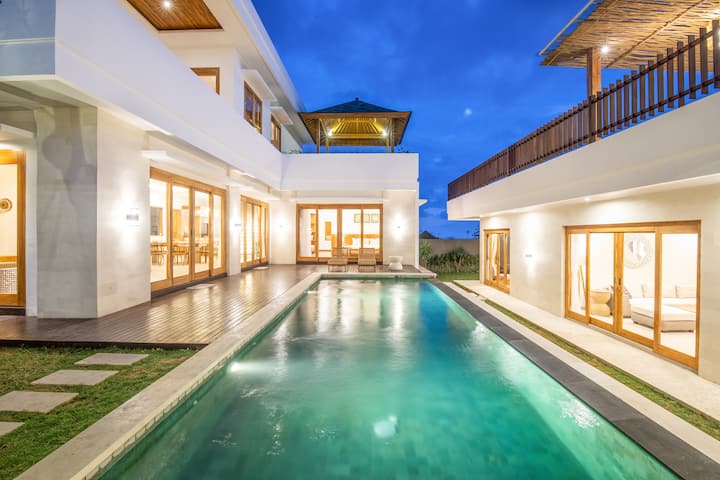 Luxurious 6 Br With Sea View, 5 Mins To Savaya - Jimbaran