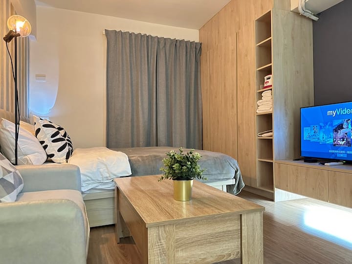 Taipei/has Elevator/mrt Songjiang Nanjing/ Balcony - Taiwan