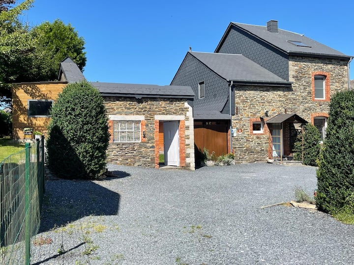 3 Kamers, 2 Badk, Sauna,  Bubbelbad, Omheinde Tuin - Bouillon