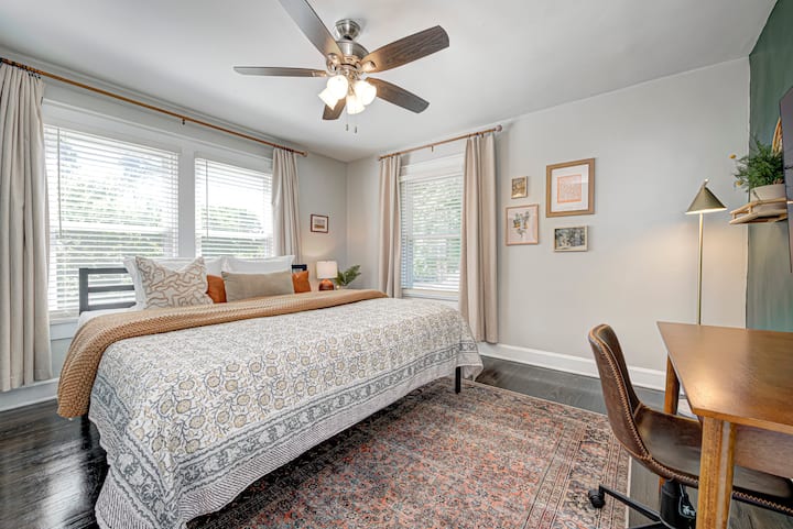Luminous 2br Townhouse In Historic Irvington - 인디애나폴리스