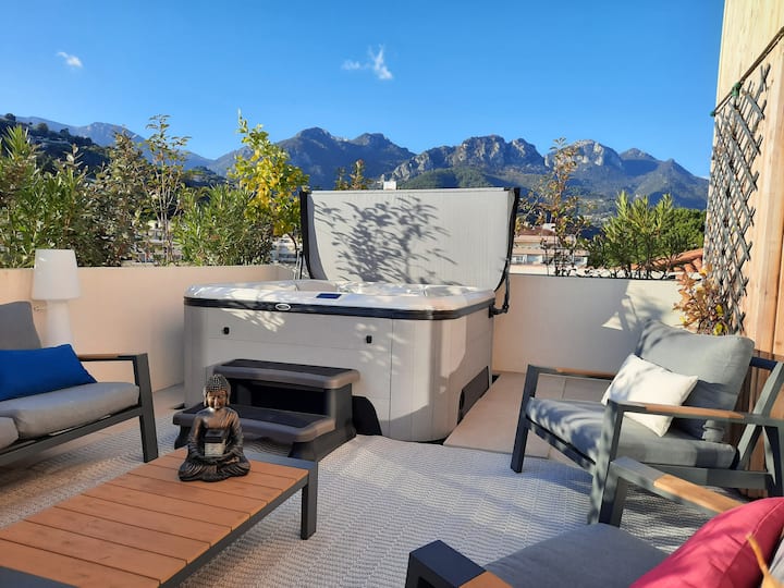 Le Penthouse-jacuzzi-parking-terrasse-clim - Menton