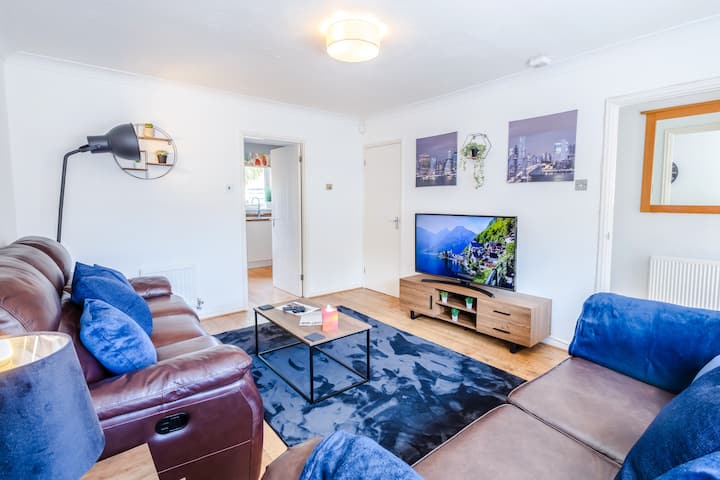 Central 3br House | Free Parking | Fast Wi-fi - Bristol