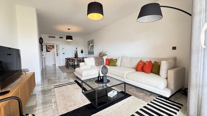 Apartment In Cabopino Near Beach, Pool, 3 Bedrooms - La Cala de Mijas