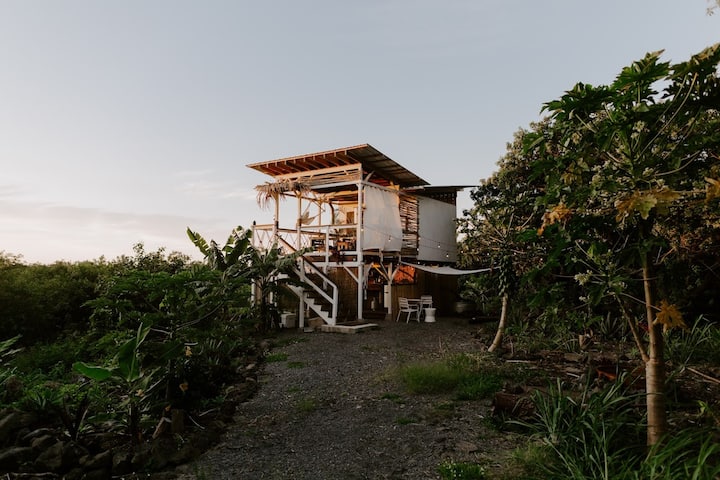 Tropical Treehouse With A View - Hawaii