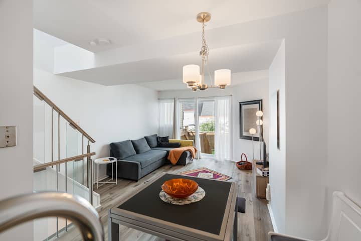 Cozy 2-bedroom City Retreat - Ottawa