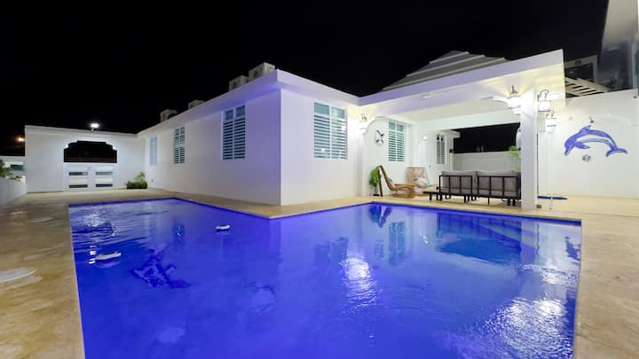 Whitepeacock | Private Pool & Near Amazing Beaches - Arecibo