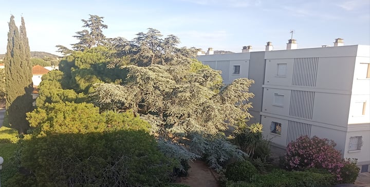 T3 65m² Avec Balcon, Proche De La Mer - Ollioules