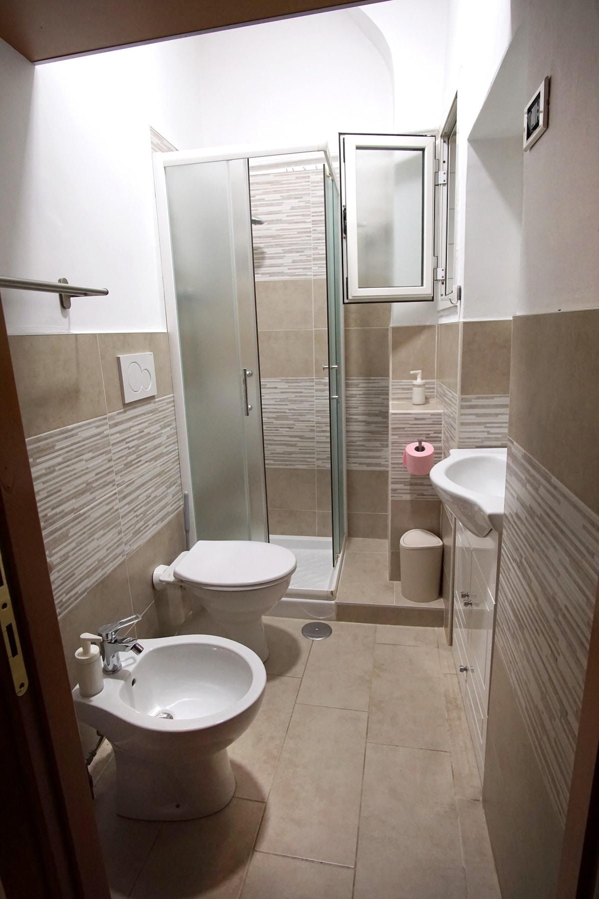 Lovely apartment in the center of Rome - Flats for Rent in Rome, Lazio ...