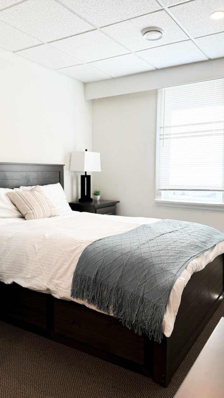 Boutique Hotel-2 Bed 1 Bath #6 - Okanagan Falls