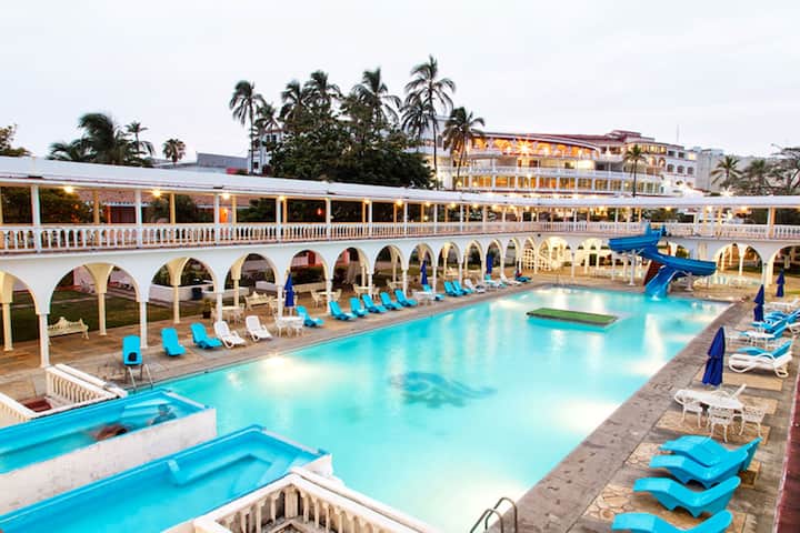 Standard Room With Pool & Garden | Hotel Mocambo - Veracruz