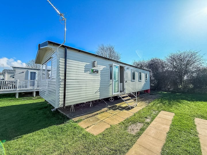 Caravan By The Beach At Manor Park Ref 23028b - Hunstanton