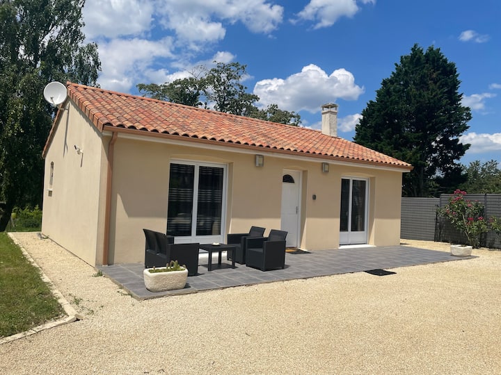 Le Jardin Montois - Parking - Wifi - Calme - Chasseneuil-du-Poitou