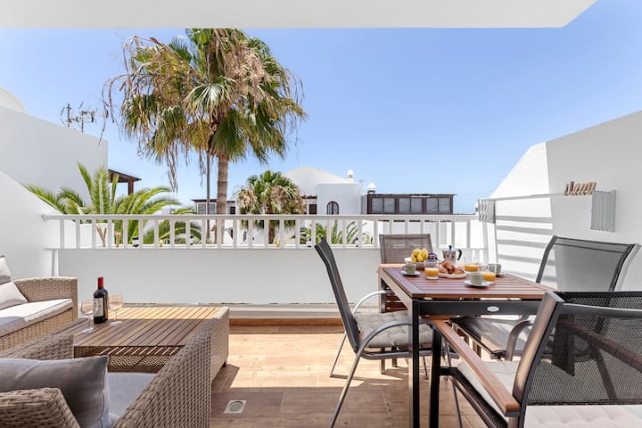 Top Floor, Terrace And Views - Costa Teguise