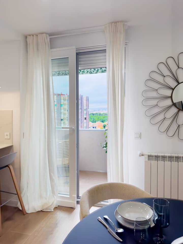 Apartment + Office In Retiro - Madrid