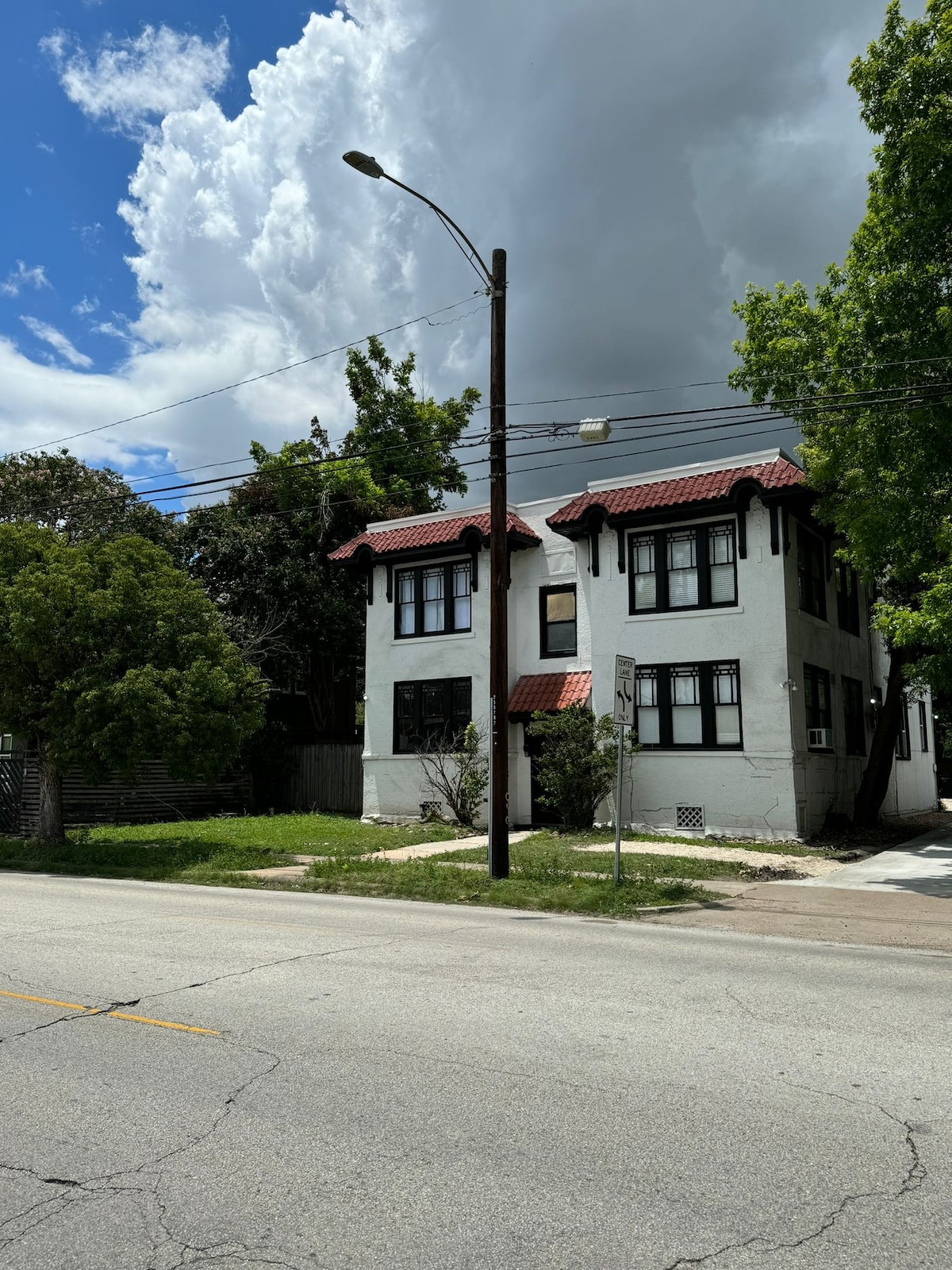 Downtown Houston Apartments | Apartments and More | Airbnb