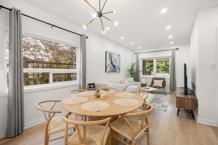 Top 5% | 3 Min To Subway | Free Parking* | Laundry - Toronto, ON