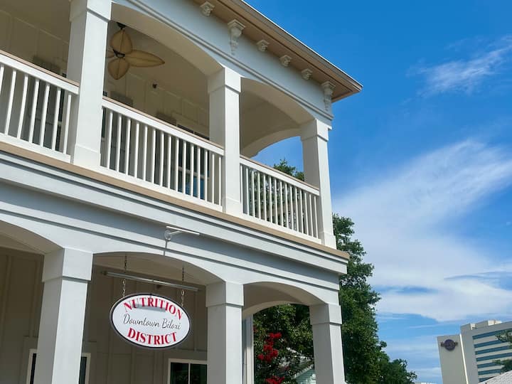 Downtown Darling - Vacation Rental - Biloxi, MS