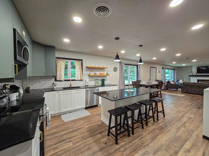Central City Retreat - Bismarck, ND