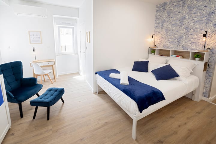 Le Bleu Seram-confortable - Montluçon