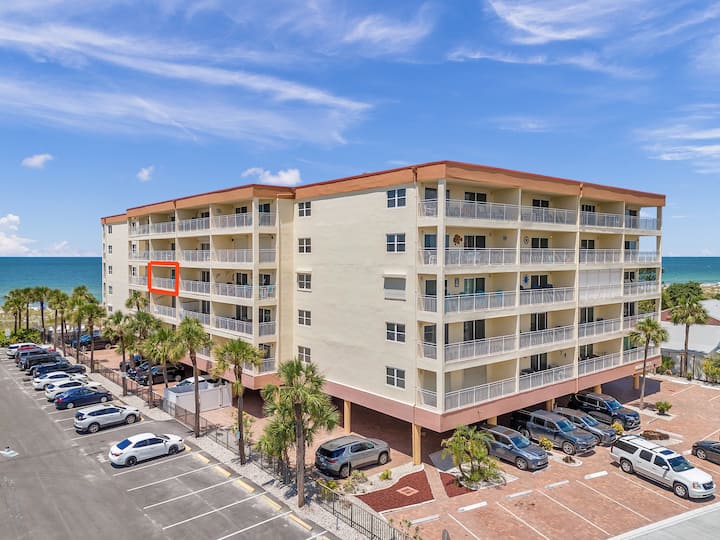Updated Beachfront Condo At Madeira Norte Unit 307 - Madeira Beach, FL