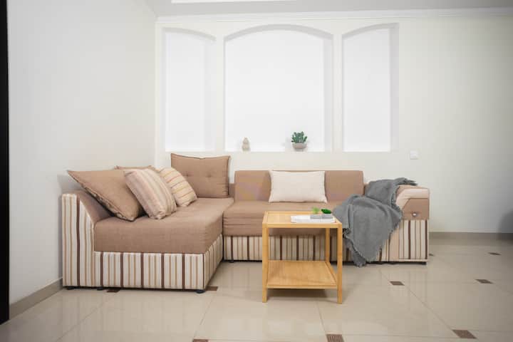 Elegant & Spacious| 2 Br+living In Historic Center - Moldavie