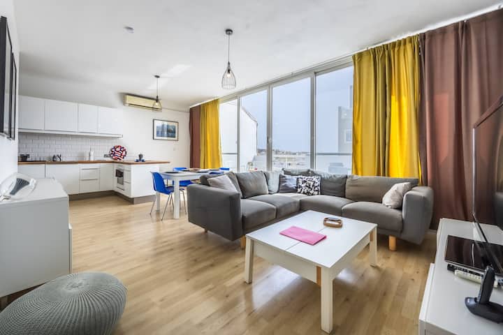 Modern Sunlit 2bd Penthouse With Large Terrace - 몰타