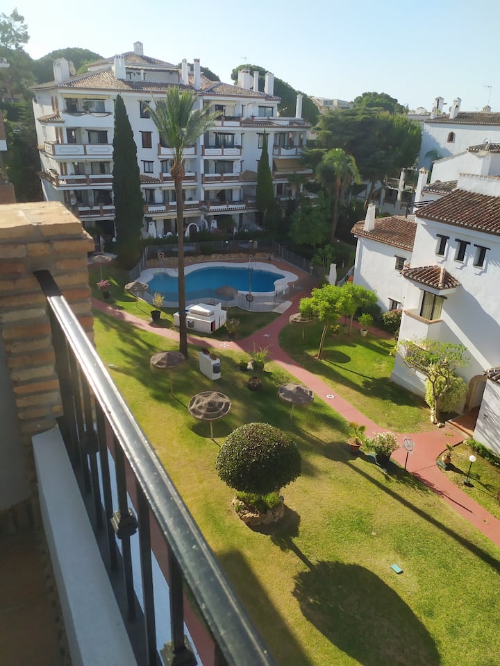 Large Apartment In Calahonda Park By The Sea - Calahonda