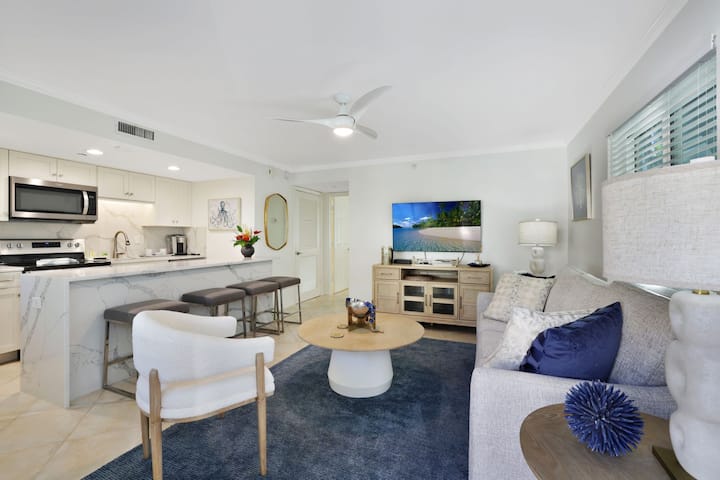 Downtown Naples Beach Condo, Off Of Famous 5th Ave - ネープルズ, FL