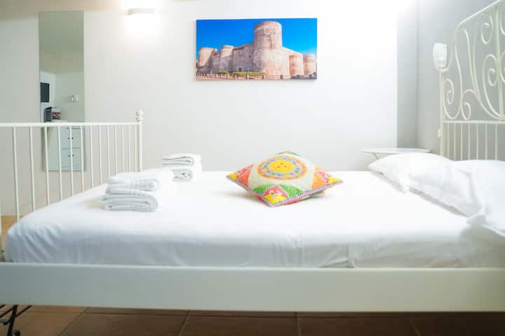 (Station/centre City)catania Vibes Guest House X2u - Catania