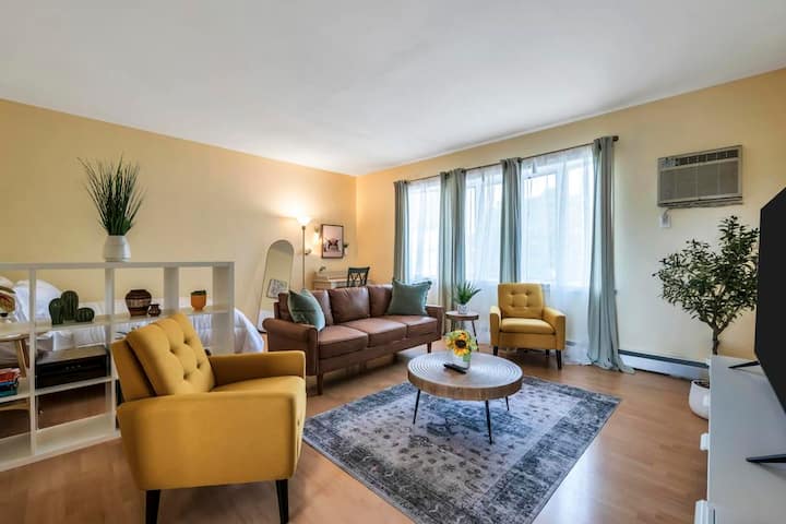 Guest Favorite 
 Near Ubs Arena & Jfk *Sleeps 6* - Fort Totten - Queens NY
